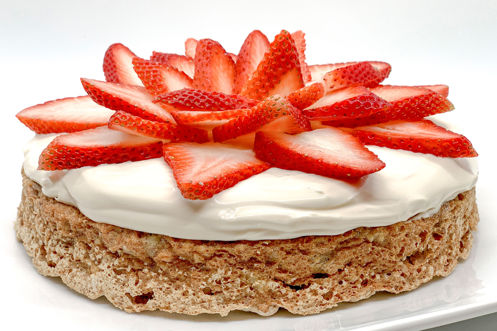Strawberry Meringue Cake (Mostachon) - Stahmanns Pecans